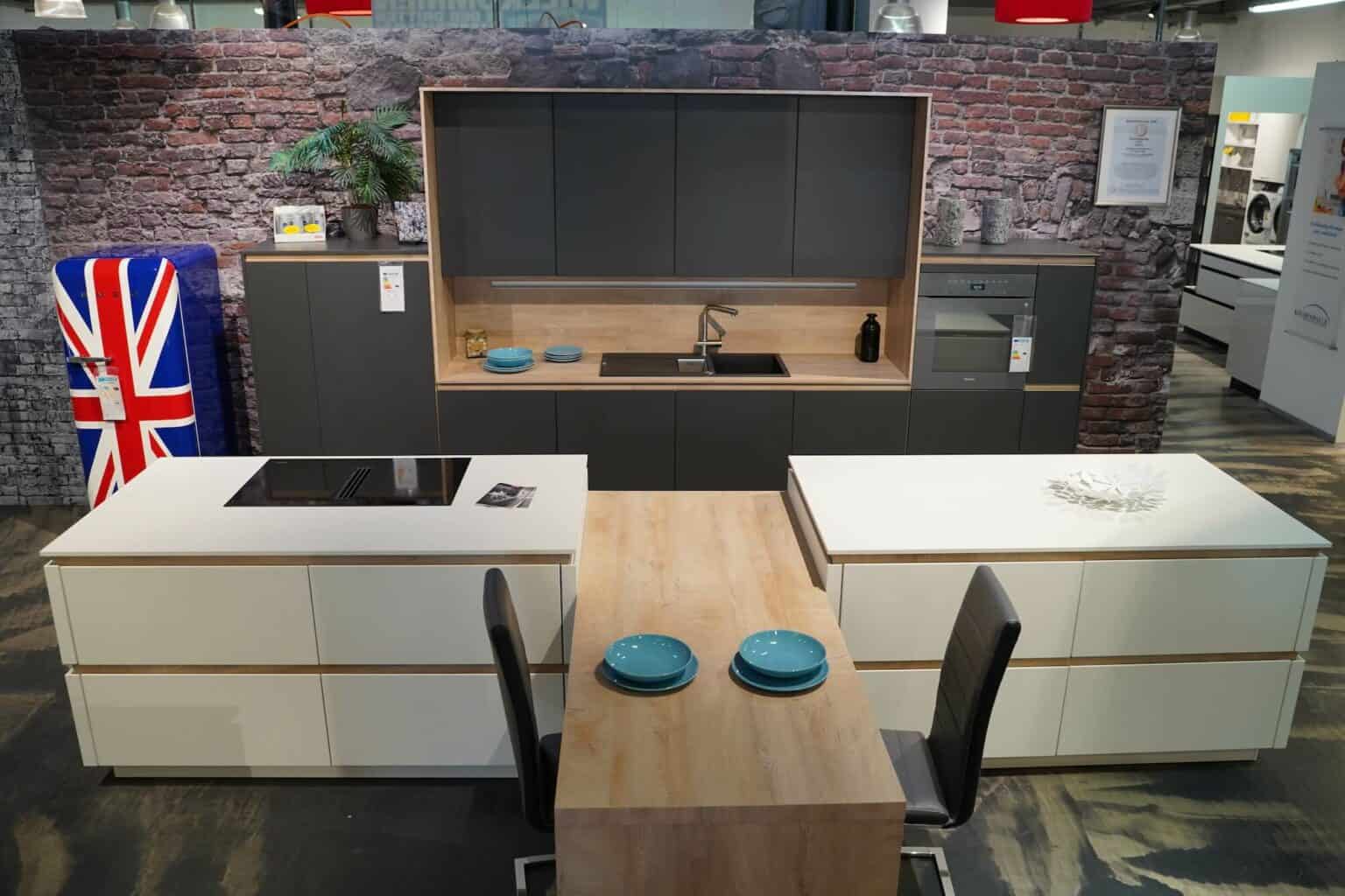 Ausstellungsküchen - Abverkaufsküchen & Musterküchen - Küchenhalle.de