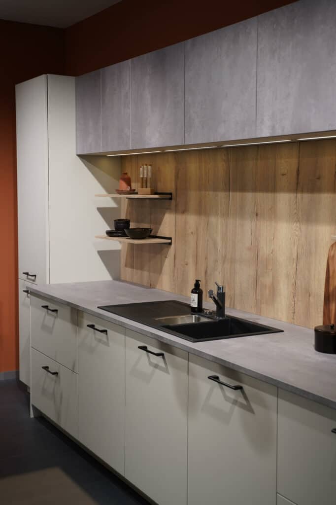 Ballerina Design Inselküche matt Lack - Küchen Angebot - Küchenhalle.de